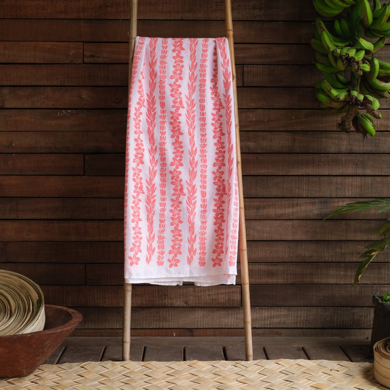 Handprinted "Sulu" Sarong - Salusalu Print – Rise Beyond The Reef
